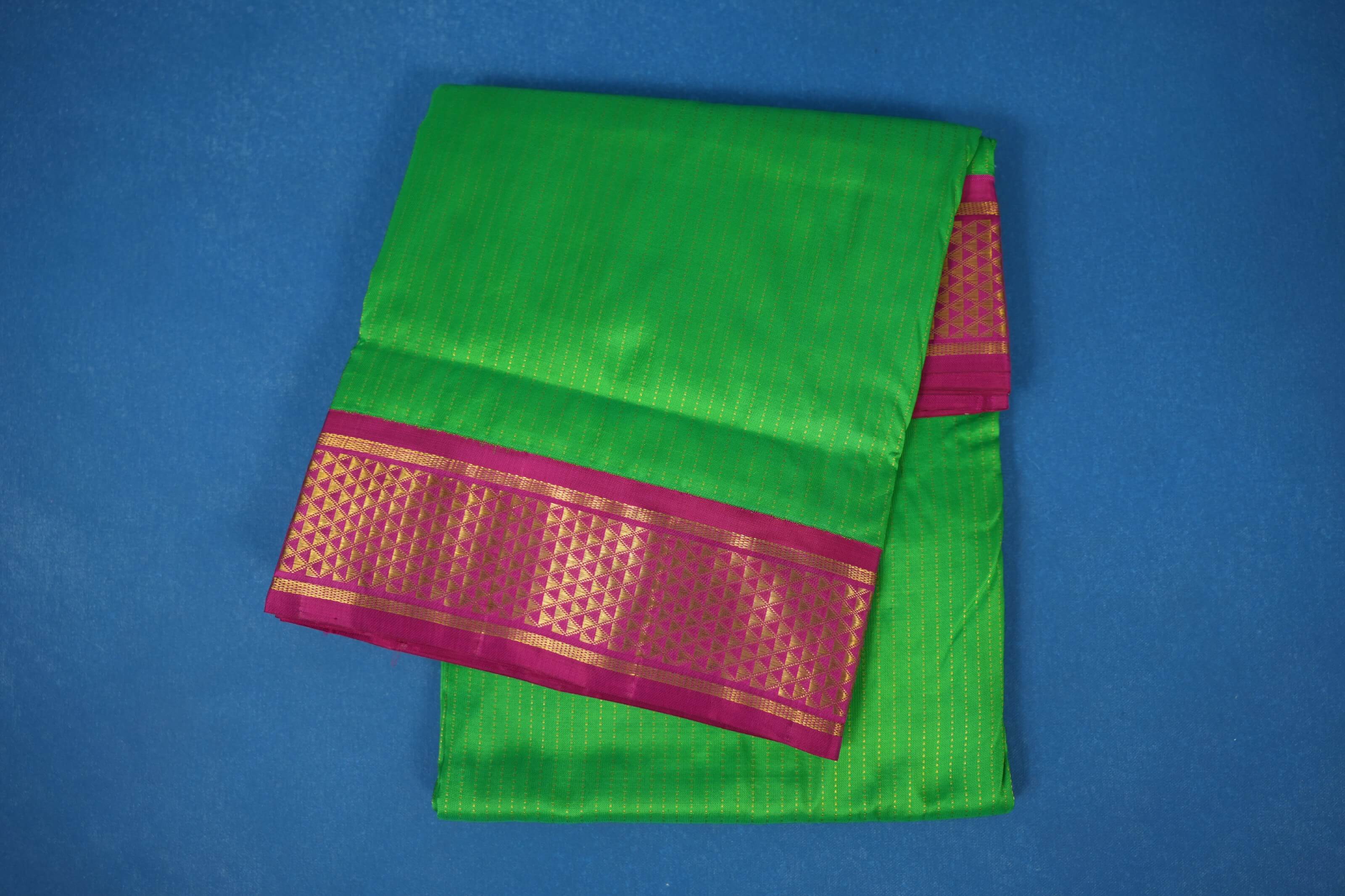 Bright Green Ten yards Silk Saree by Shreenivas silks PSSR017584 – Parisera